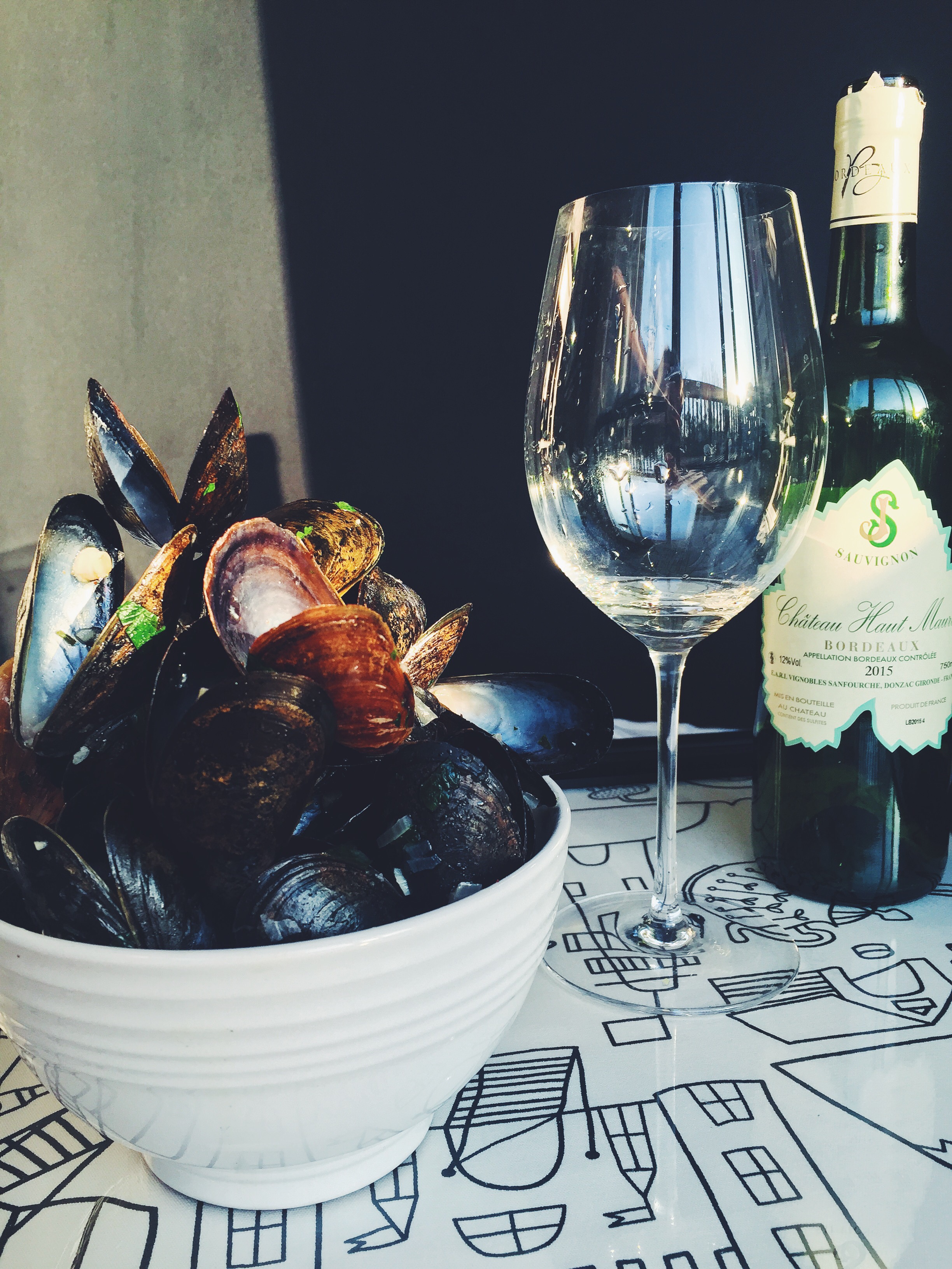 Wine Wednesday + October Feels – Appeasing a Food Geek