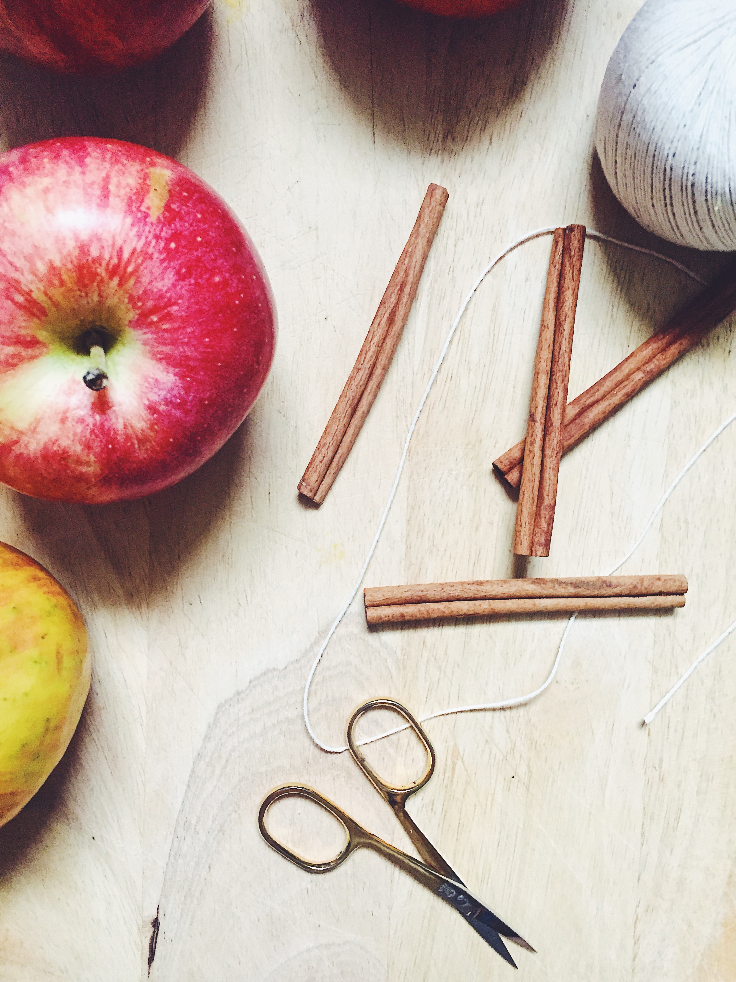 Cinnamon-Baked Apples with Spiced Caramel Crème Anglaise – Appeasing a ...
